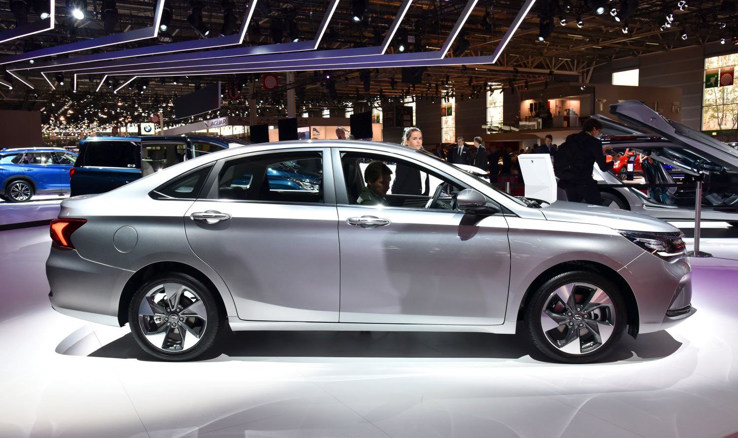 Trumpchi GA4 1.3T (137 Hp) Automatic